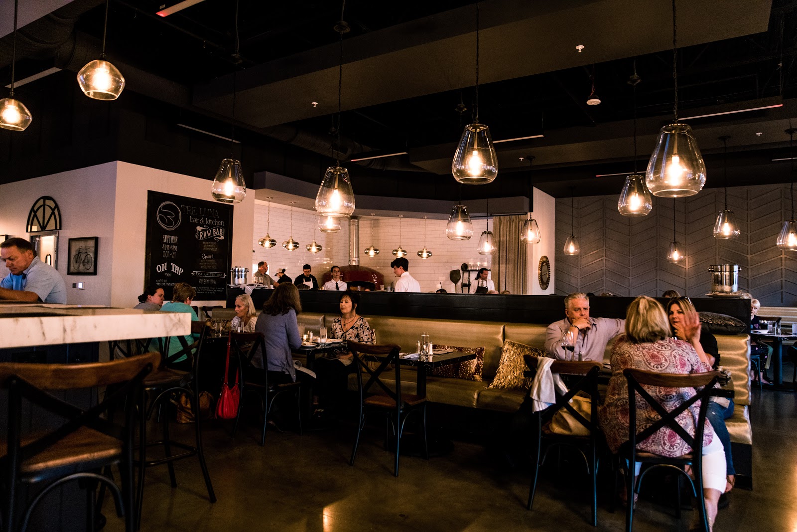 5 ways Tre Luna Bar and Kitchen in Hoover is making football season fab ...