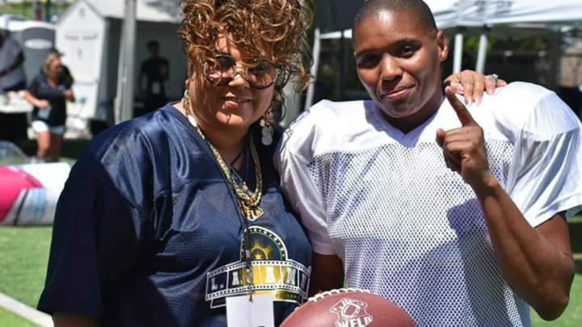 The Birmingham Bombshells, a new pro women's football team, is coming ...