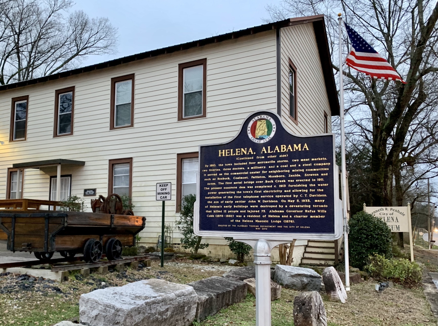 12 spots you need to visit in Old Town Helena | Bham Now