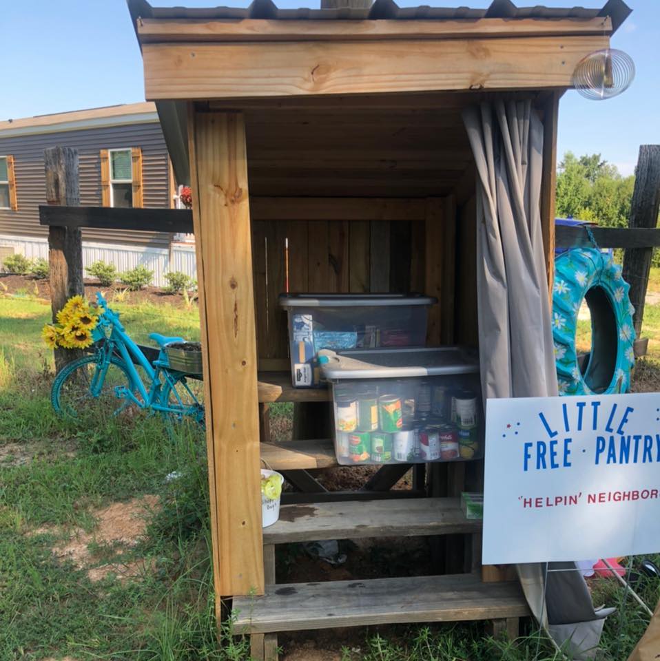 9 Little Free Pantries + other "take what you need/leave what you can ...