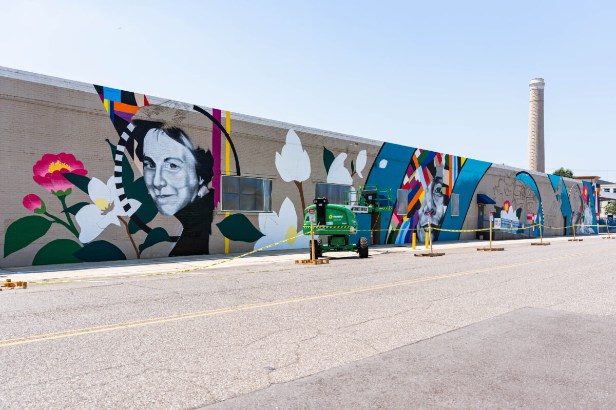 New 260-foot long mural celebrating famous Alabama women unveiled in ...