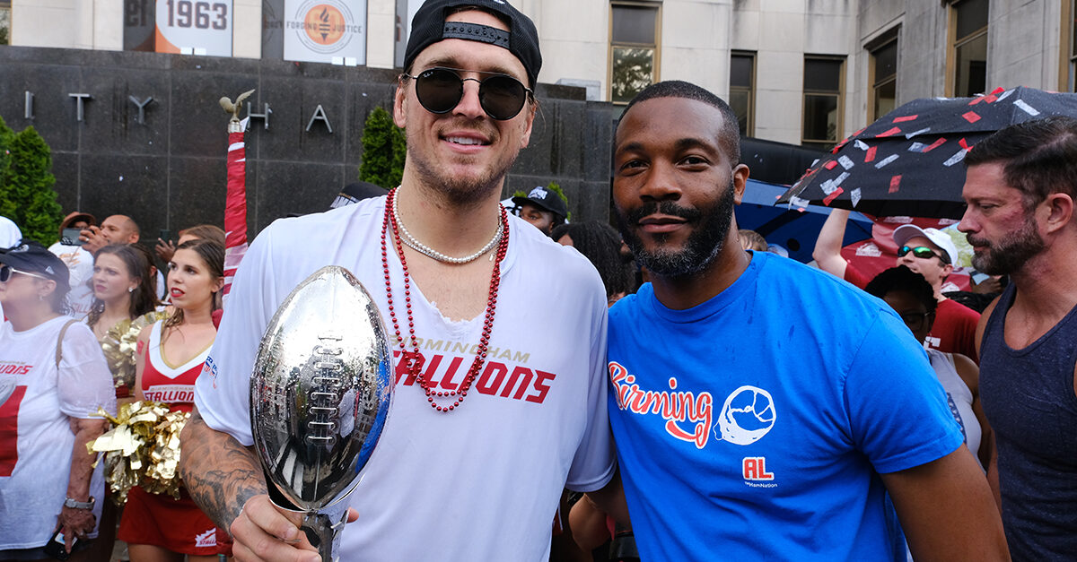 Rain didn’t stop the Birmingham Stallions USFL title parade and trophy ...