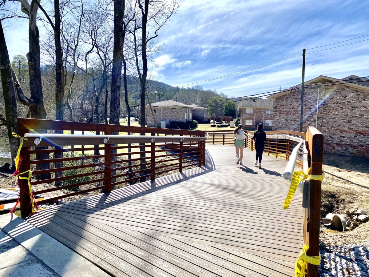 Hundreds are using the not yet-completed Shades Creek Greenway ...