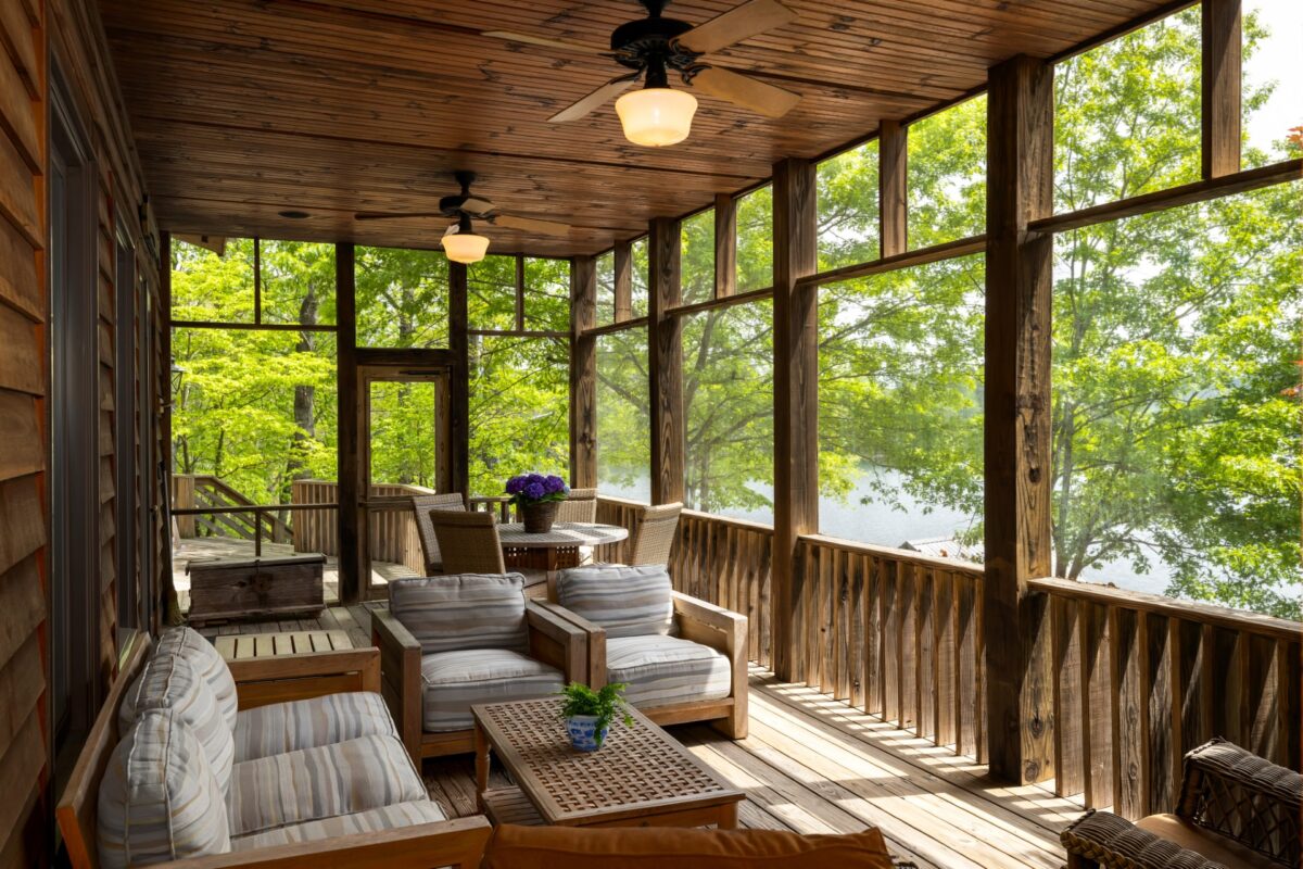 Expert agents reveal Lake Martin home trends + tour these 2 stunning ...
